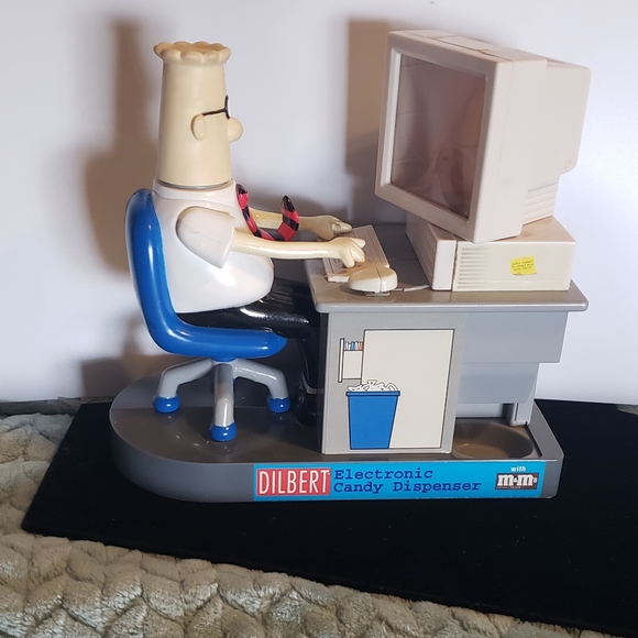Dilbert | Office | Mms 998 Dilbert Electronic Candy Dispenser Limited ...